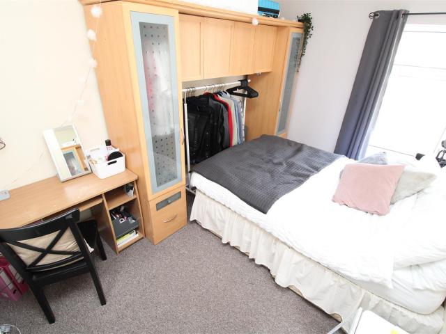 Apartment at Queen Street, Pontypridd
