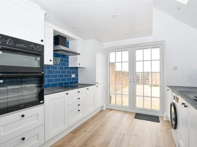 Apartment at Queen Street, St Albans