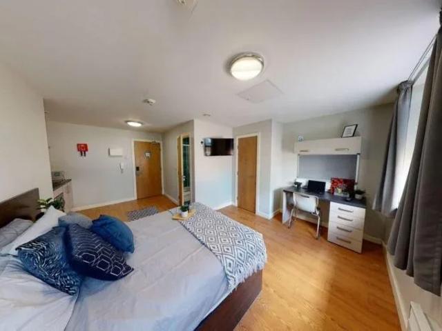Apartment at Queen Street, Sheffield