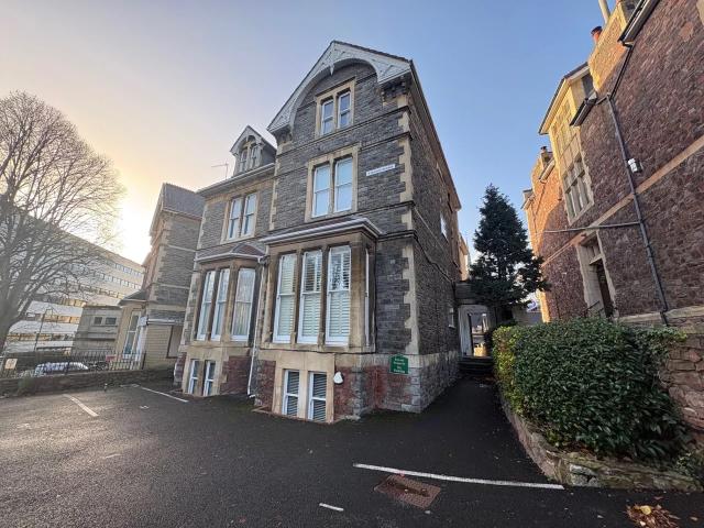 Apartment at Queens Avenue, Bristol