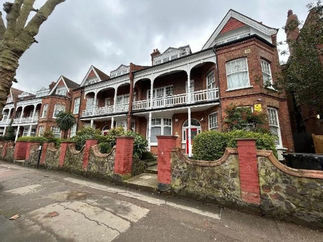 Apartment at Queens Avenue, Greater London