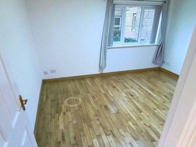Apartment at Queens Crescent, Livingston