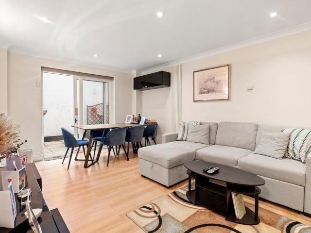 Apartment at Queen's Gate, City of Westminster