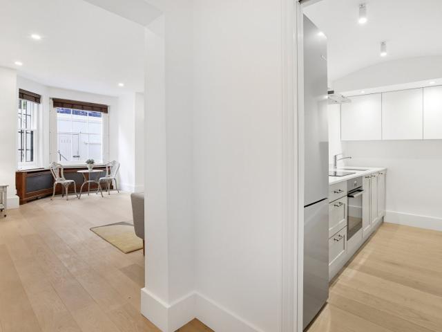 Apartment at Queen's Gate Gardens, Greater London
