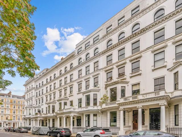 Apartment at Queen's Gate Gardens, Greater London