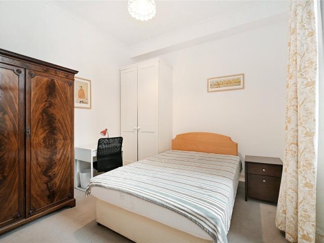 Apartment at Queen's Gate Gardens, Greater London