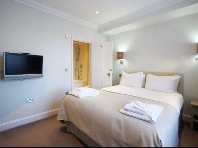 Apartment at Queen's Gate, Greater London