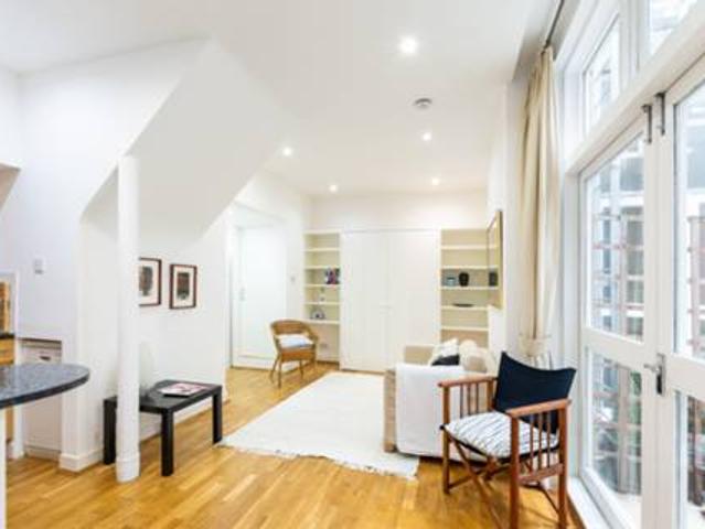 Apartment at Queen's Gate, Greater London