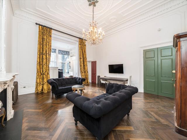 Apartment at Queen's Gate, Greater London