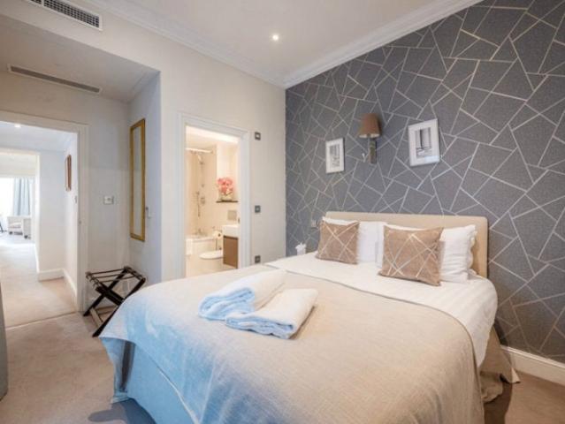 Apartment at Queen's Gate, Greater London