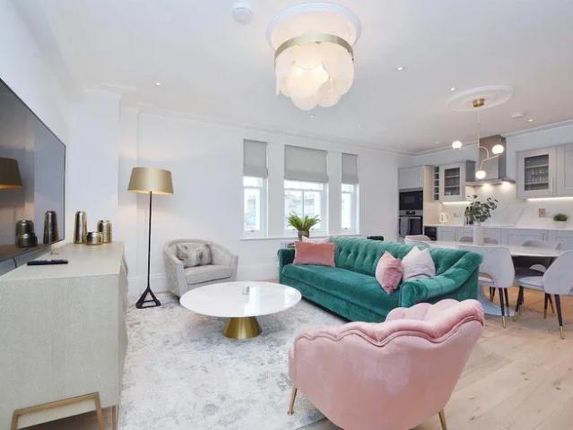 Apartment at Queen's Gate, Greater London