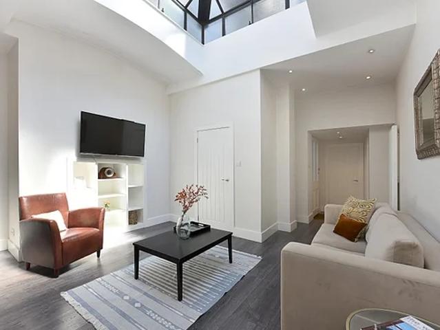 Apartment at Queen's Gate, Greater London