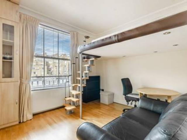Apartment at Queen's Gate, Greater London