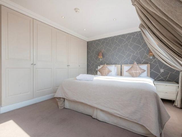 Apartment at Queen's Gate, Greater London
