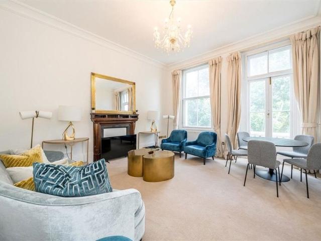 Apartment at Queen's Gate, Greater London