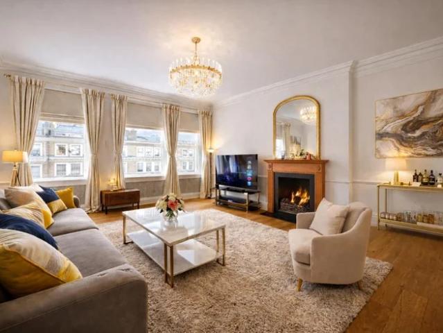 Apartment at Queen's Gate Place, Greater London