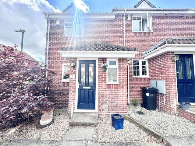 Apartment at Queens Park Avenue, Billericay