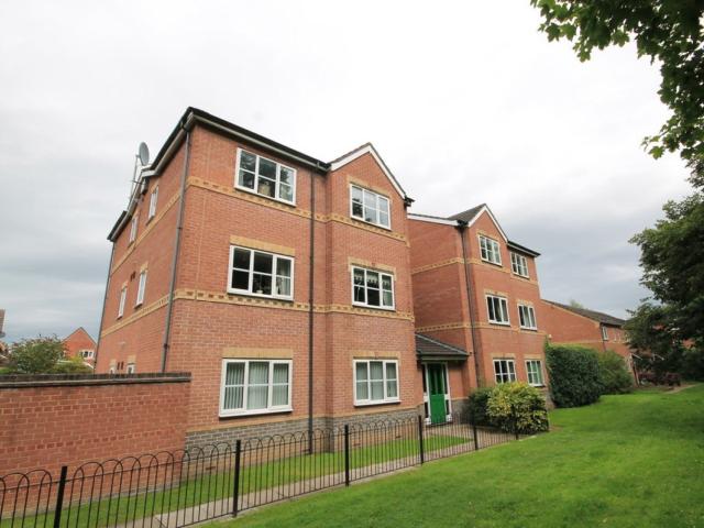 Apartment at Queens Park Drive, Crewe