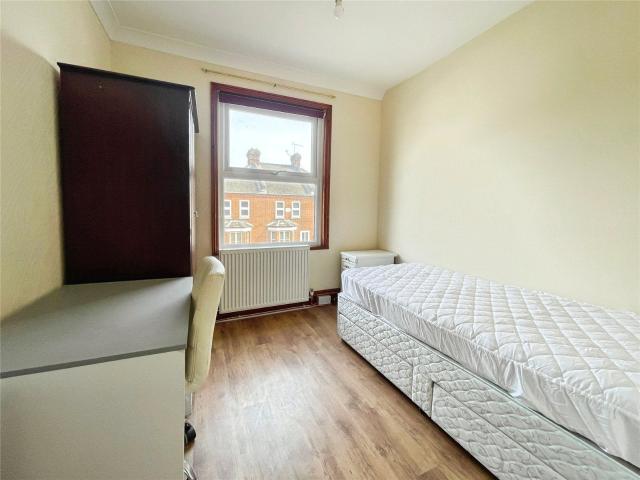 Apartment at Queen's Road, Borough of Runnymede