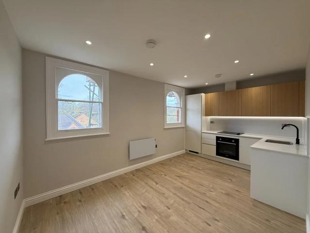 Apartment at Queen's Road, Greater London