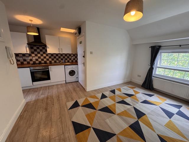 Apartment at Queen's Road, Greater London