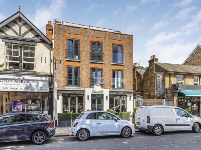 Apartment at Queens Road, Elmbridge