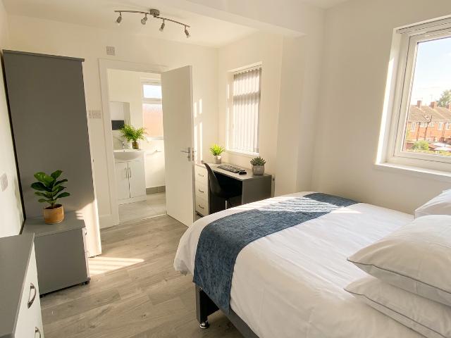 Apartment at Queens Road, Nottingham
