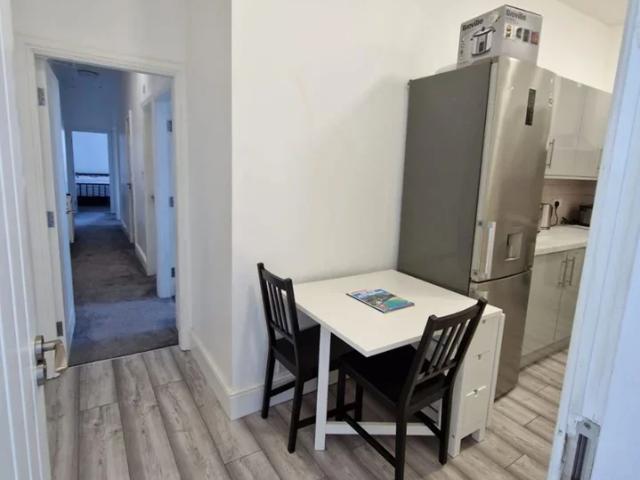 Apartment at Queens Road, Nottingham
