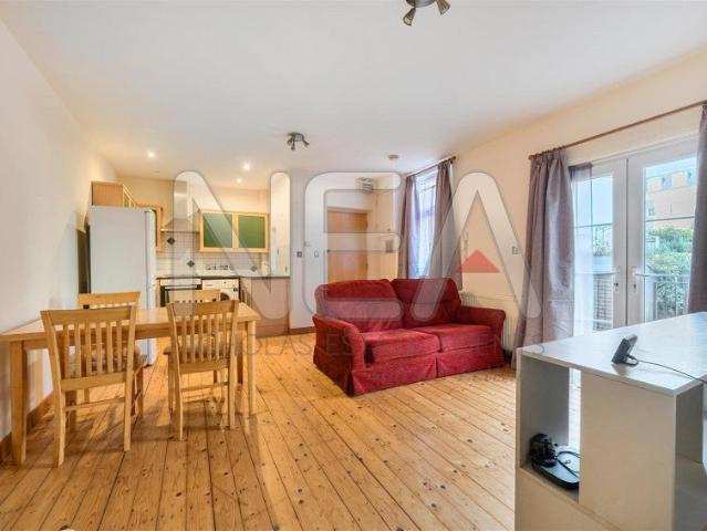 Apartment at Queens Road, Reading