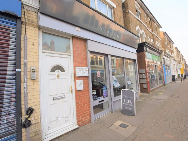 Apartment at Queens Road, Watford