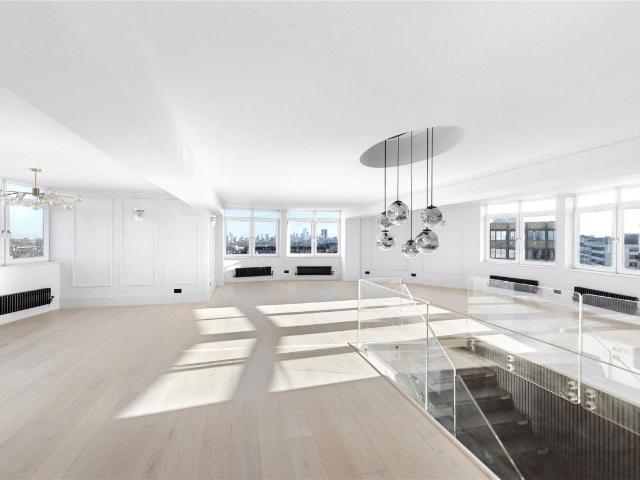 Apartment at Queen's Terrace, City of Westminster