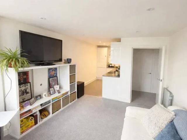Apartment at Queen's Terrace, Southampton