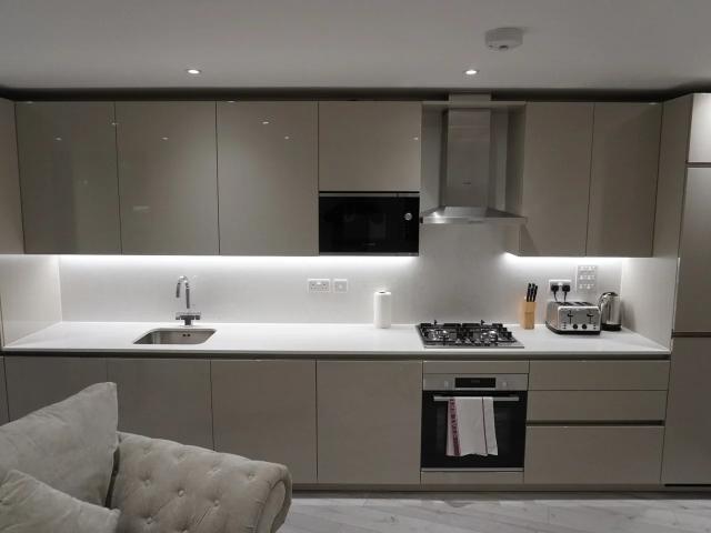 Apartment at Queens Walk, Greater London