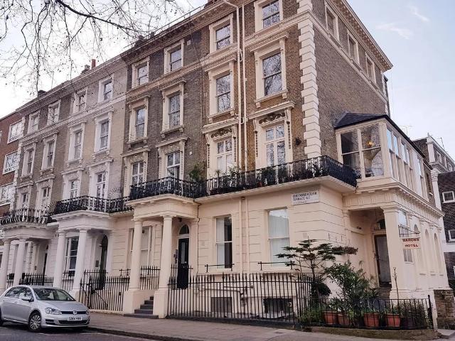 Apartment at Queensborough Terrace, City of Westminster