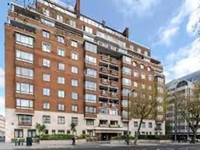 Apartment at Queensborough Terrace, City of Westminster
