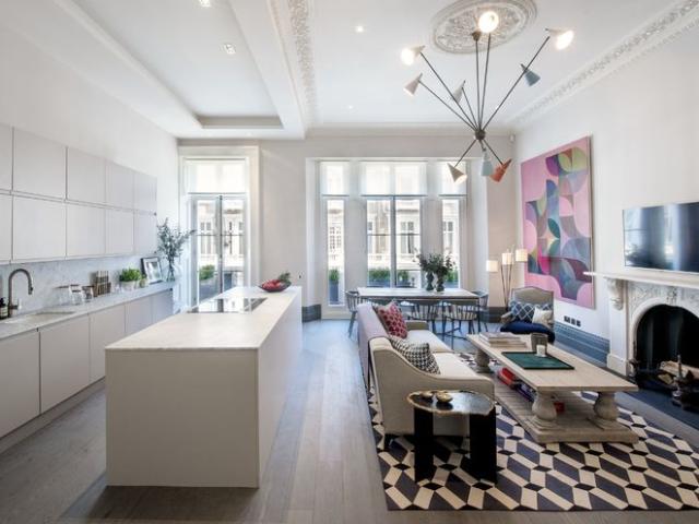 Apartment at Queensberry Place, Greater London