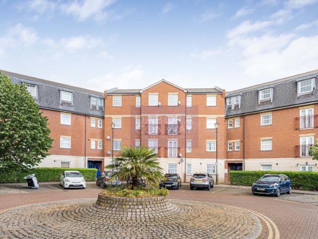 Apartment at Queensberry Place, Greater London