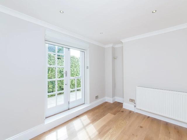 Apartment at Queensbridge Road, Greater London