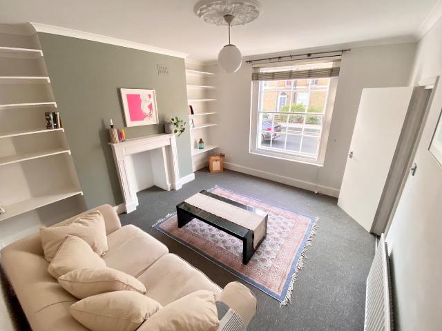 Apartment at Queensbridge Road, Greater London