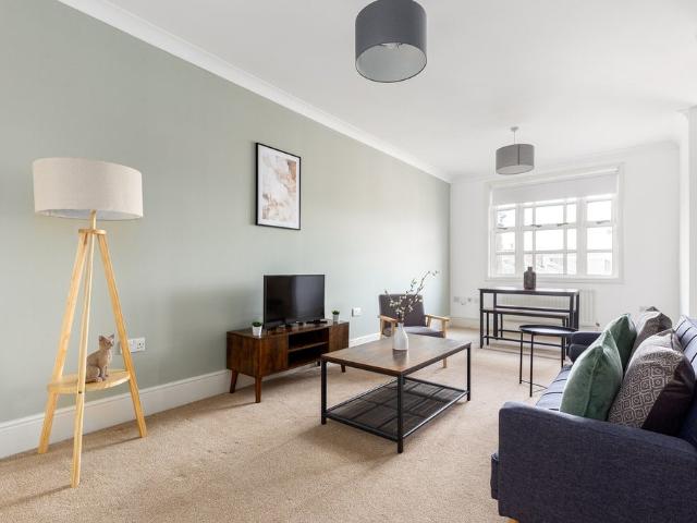Apartment at Queensbridge Road, Greater London