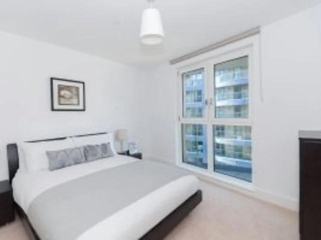 Apartment at Queensland Road, Greater London
