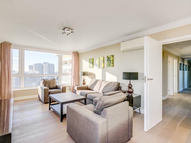 Apartment at Queensmead, Greater London