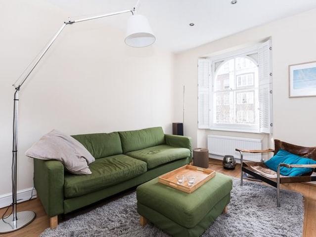 Apartment at Queensway, City of Westminster