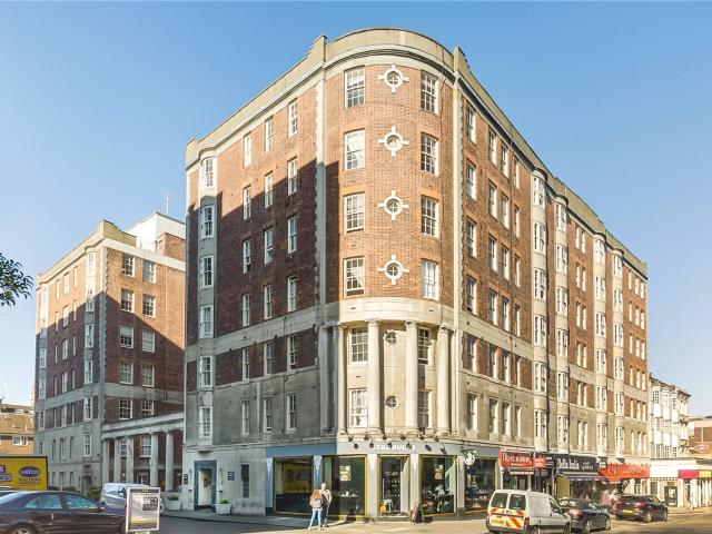 Apartment at Queensway, City of Westminster