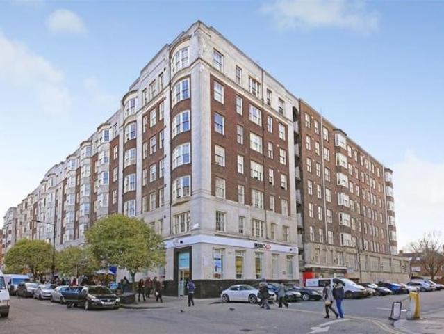 Apartment at Queensway, City of Westminster