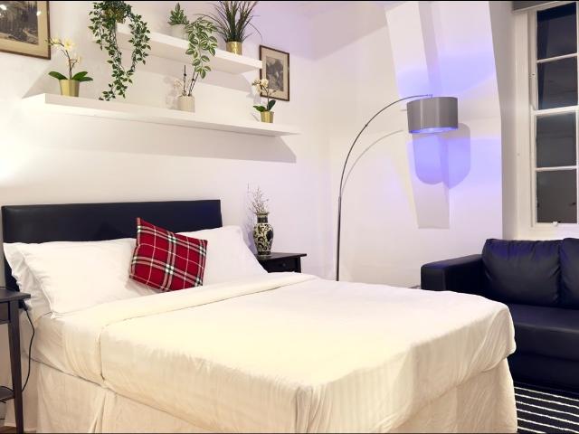 Apartment at Queensway, City of Westminster