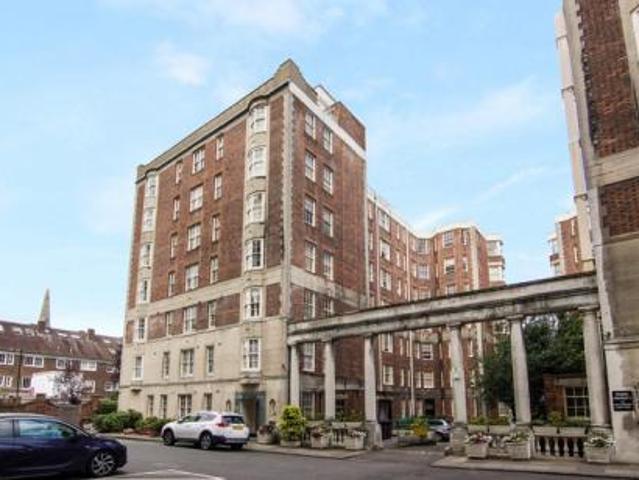 Apartment at Queensway, City of Westminster
