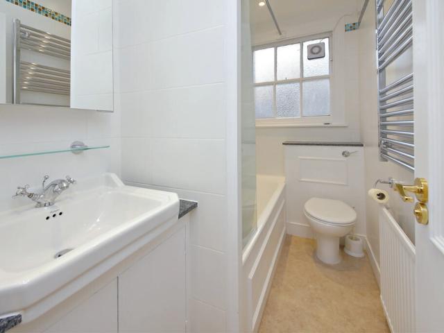 Apartment at Queensway, City of Westminster