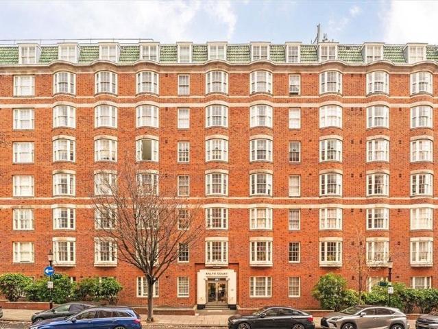 Apartment at Queensway, City of Westminster