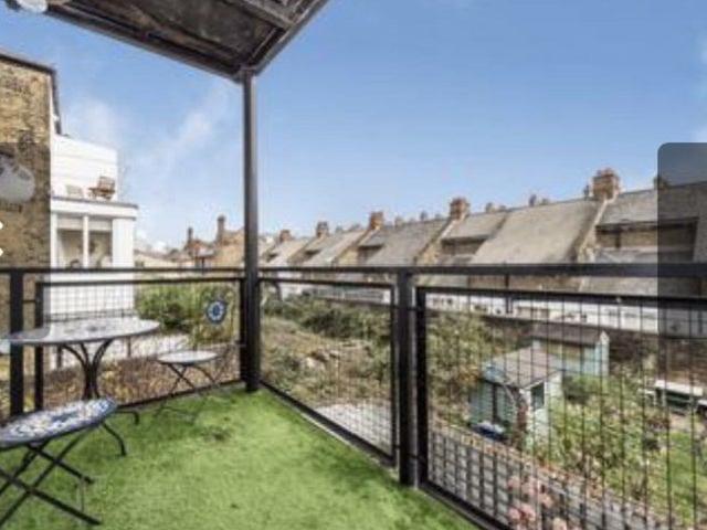 Apartment at Queenstown Road, Greater London